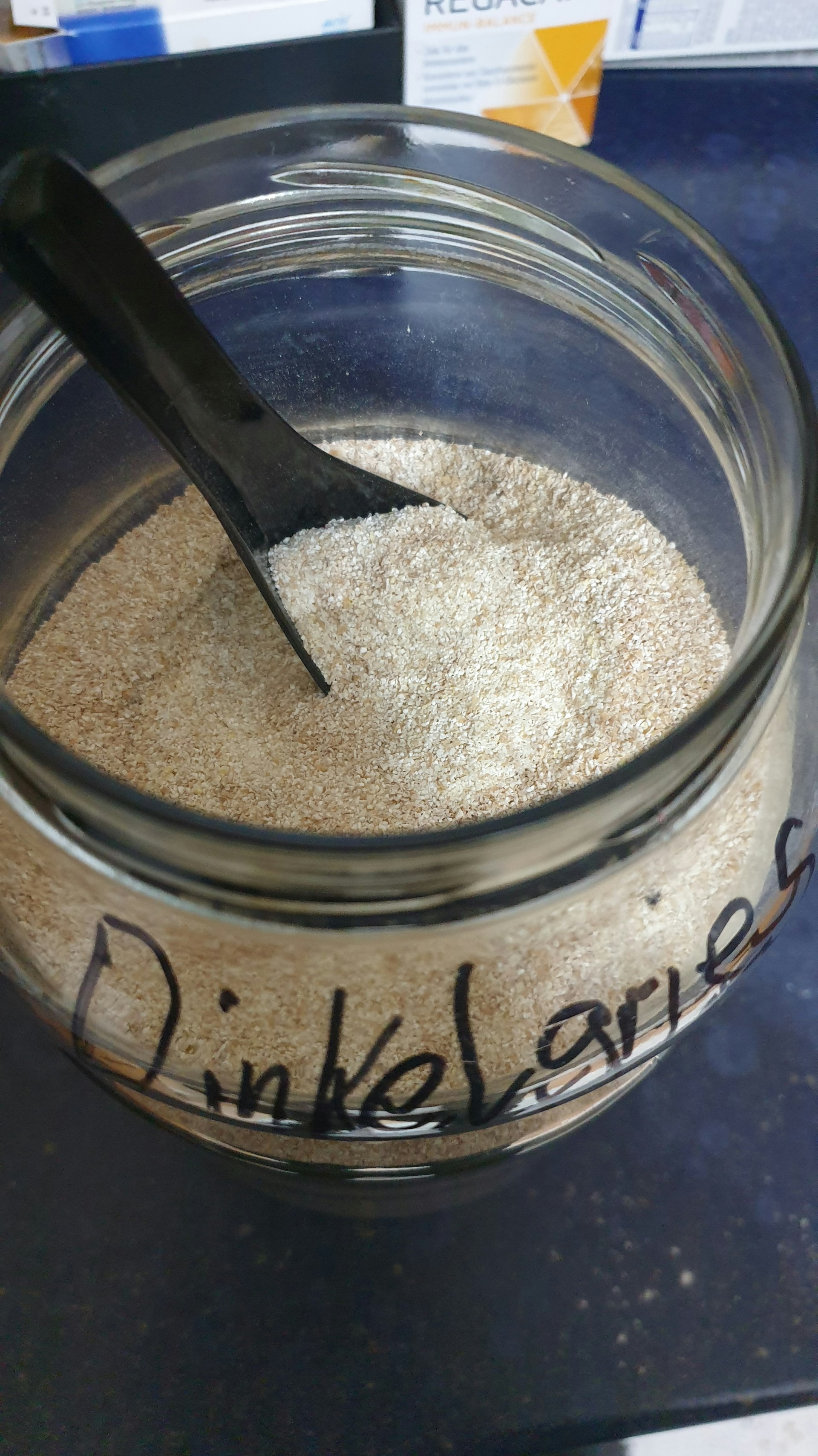 Buy organic whole-grain spelt semolina | KoRo