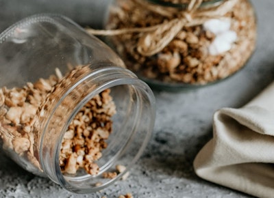 Crunchy Haselnuss-Zimt-Granola | KoRo France