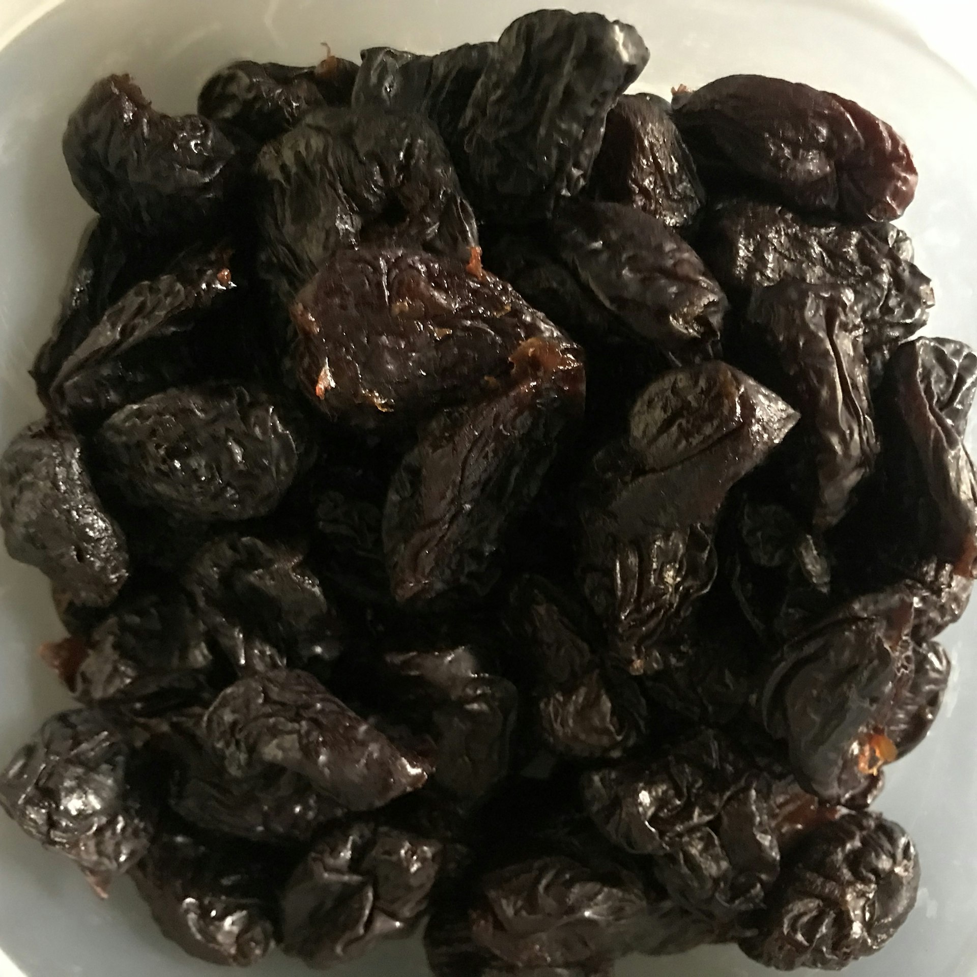 Getrocknete und entsteinte Pflaumen kaufen | KoRo